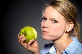 Chewing - english translation, synonyms, pronunciation, definition ...